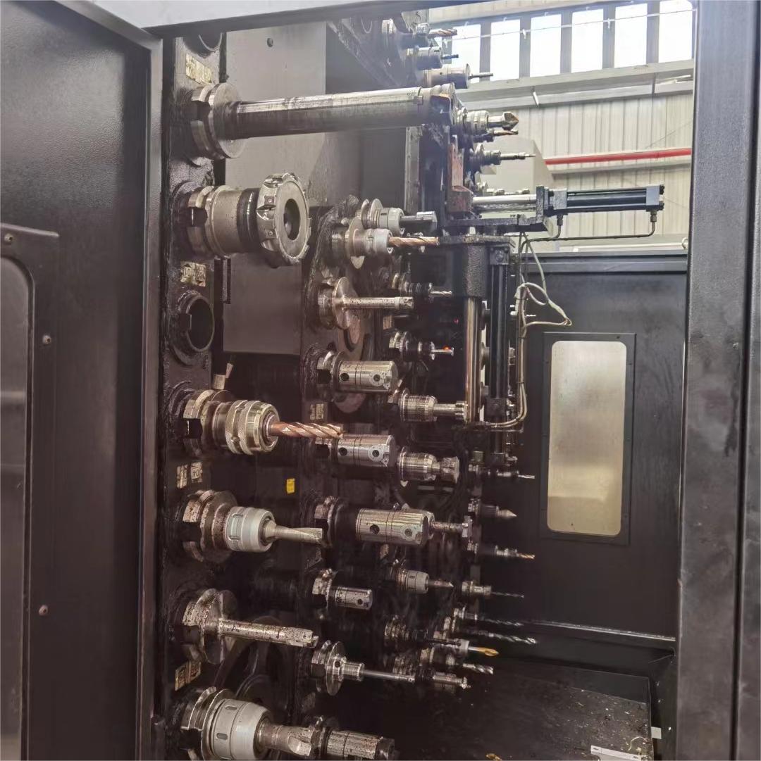 Used DOOSAN 3 Axis Vertical Machining Center For Sale - VIGERT