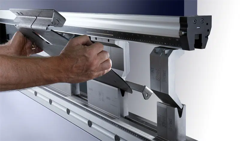 Top Tips and Tricks for Optimizing Bending Machine Operations - VIGERT