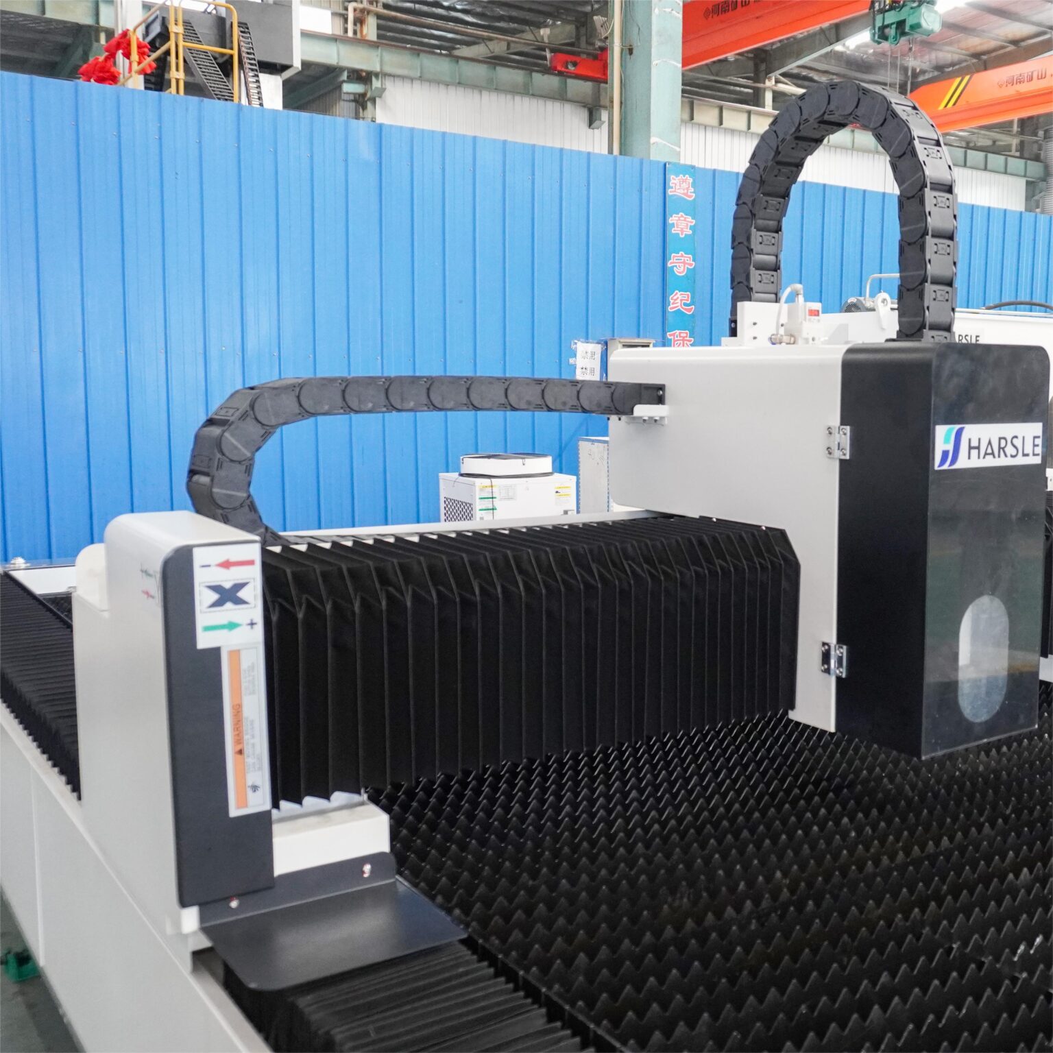 Used HANS Laser with Exchange Table G4020F IPG 3000W - VIGERT
