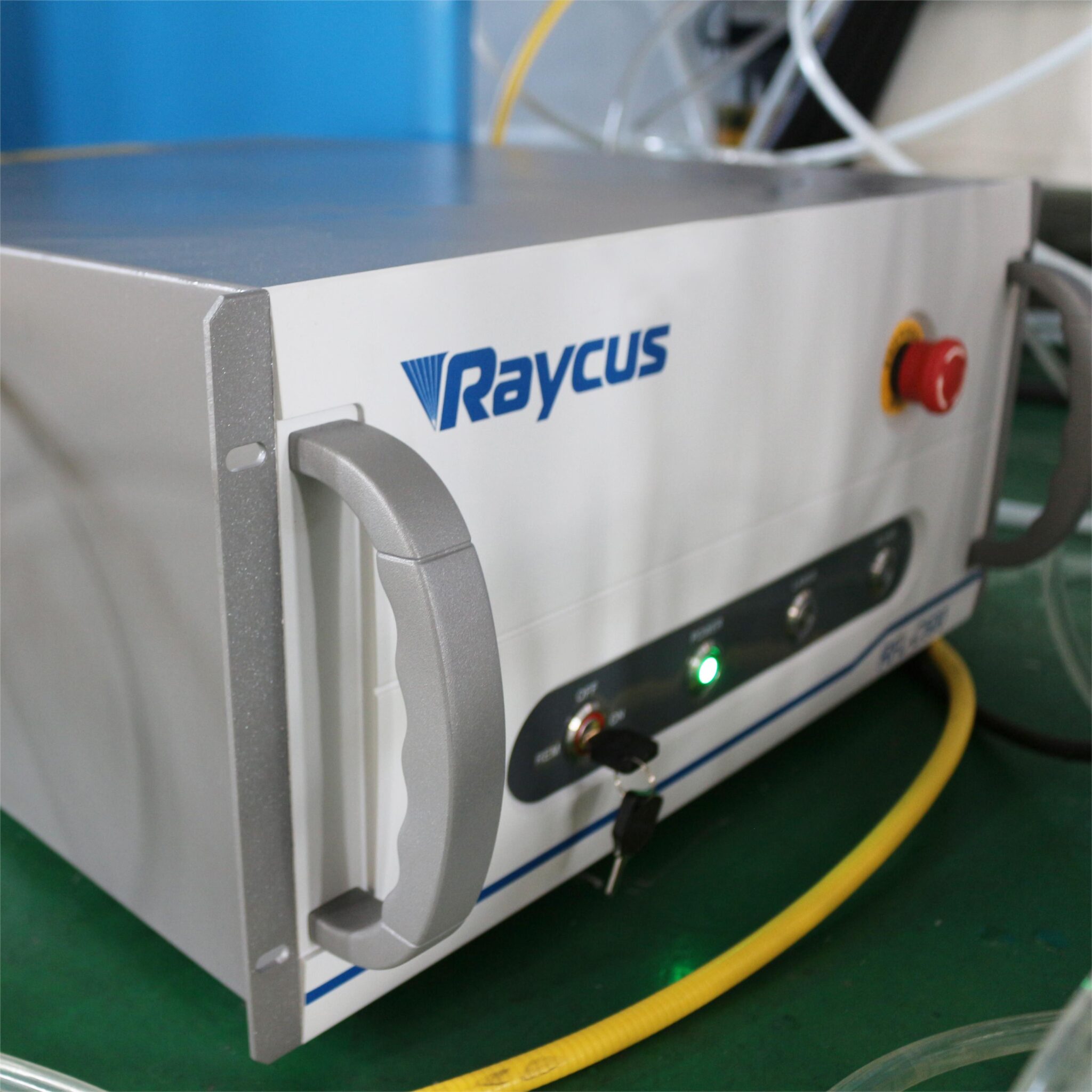Used HANS Laser with Exchange Table G4020F IPG 3000W - VIGERT